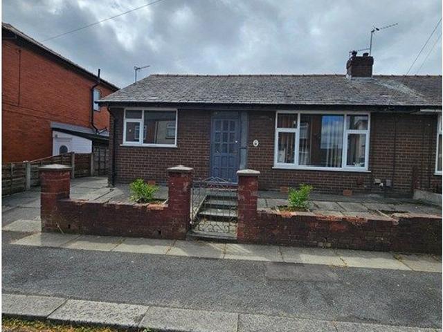 St James St, Bolton BL4, 2 bed bungalow to rent, £950 pcm | PrimeLocation