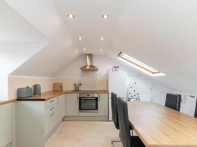St James´ Street, City Centre, 3 Bedroom Apartment