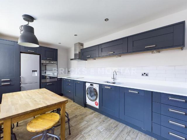 St. James Street, Newcastle Upon Tyne. 6 bed apartment to rent £2,990 pcm £690 pw
