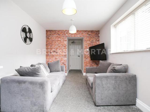 St. James Street, Newcastle Upon Tyne. 6 bed apartment to rent £2,990 pcm £690 pw