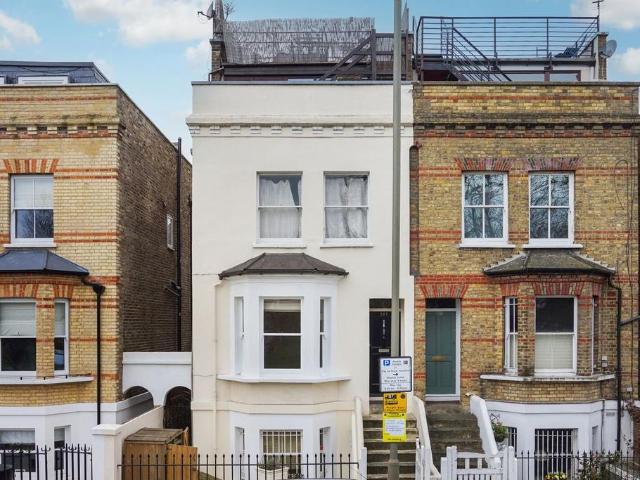 St James's Drive, Balham, London, SW17 1 bed flat to rent £2,300 pcm £531 pw