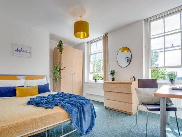 St James's Street 12 bed house share to rent £6,480 pcm £1,495 pw