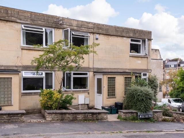 St. James's Park, Bath BA1 4 bed terraced house to rent £2,895 pcm £668 pw