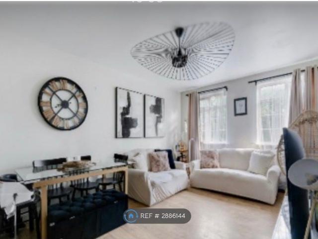 St. James's Road, Croydon CR0, 2 bed flat to rent, £1,500 pcm | PrimeLocation
