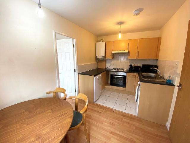 St. James's Road, Southsea 2 bed flat to rent £1,150 pcm £265 pw
