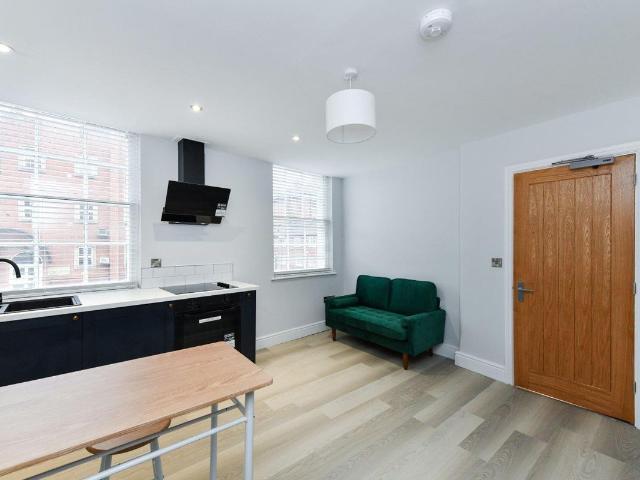 St. James's Terrace, Nottingham NG1, 1 bed flat to rent, £1,250 pcm | PrimeLocation