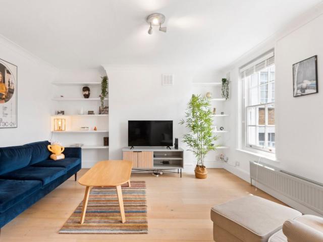 St. John Street, Islington EC1V, 2 bed flat to rent, £4,250 pcm | PrimeLocation