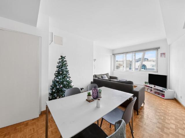 St. John Street, London, EC1M 2 bed apartment to rent £3,500 pcm £808 pw