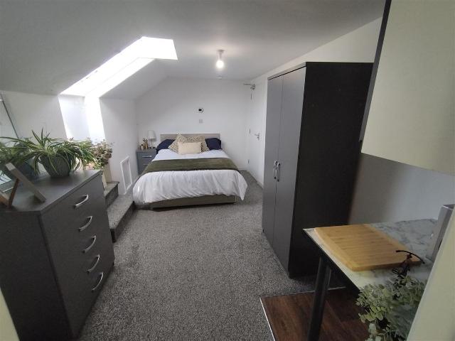 St. John Street, Mansfield NG18, Room to rent, £525 pcm | PrimeLocation