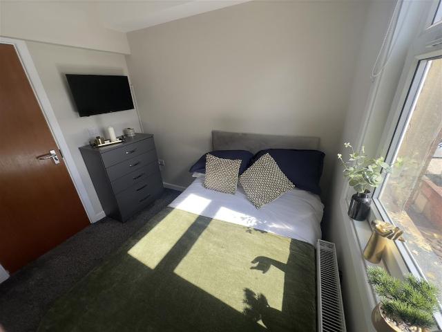 St. John Street, Mansfield NG18, Room to rent, £550 pcm | PrimeLocation