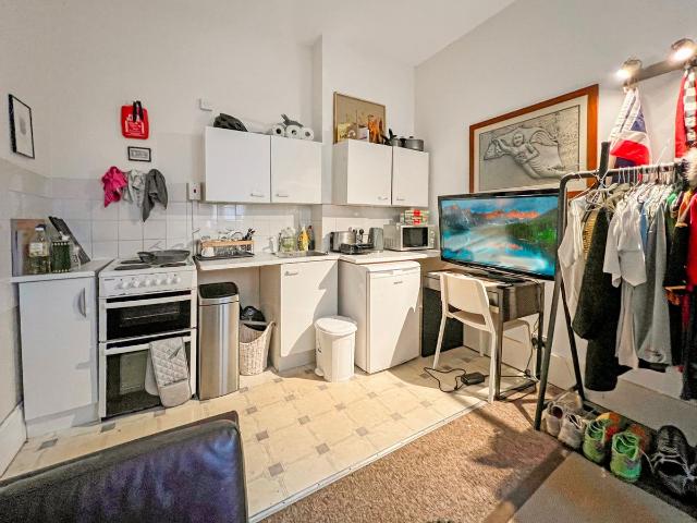 St John Street, Oxford OX1, Room to rent, £1,759 pcm | PrimeLocation