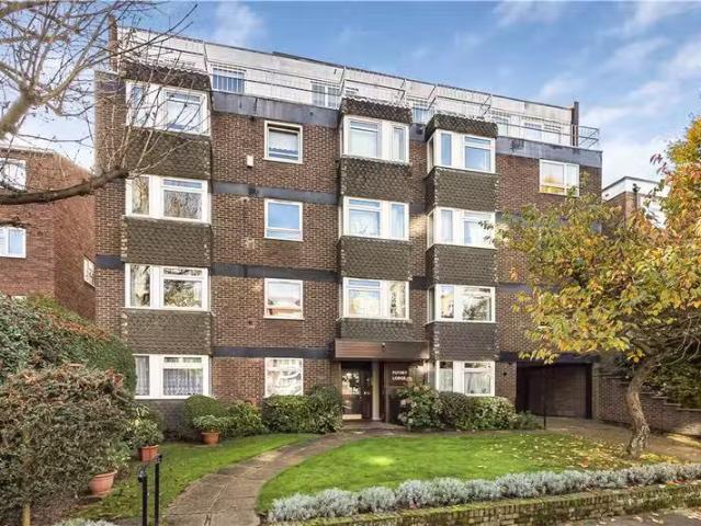 St. John’s Avenue, Putney, SW15 2AJ