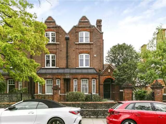 St. John’s Avenue, Putney, SW15 6AL