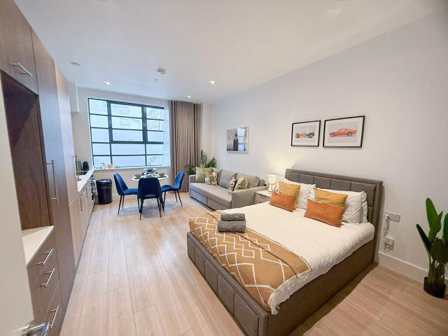 St John's Wood NW8, Studio to rent, £4,200 pcm | PrimeLocation
