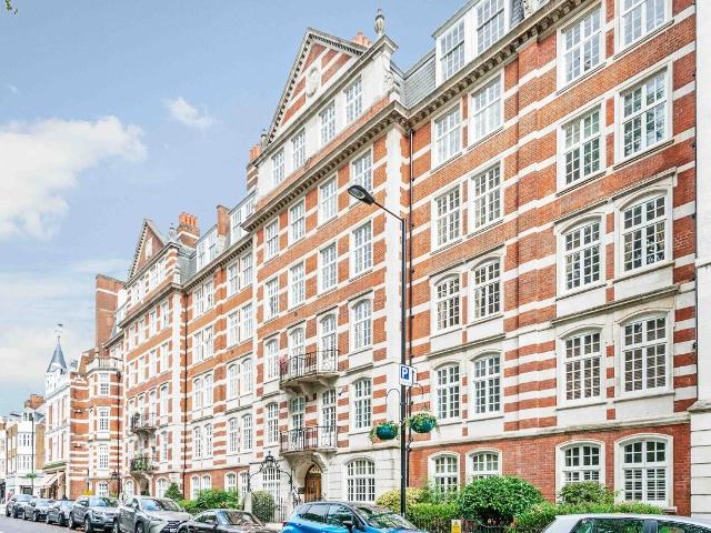 St. Johns Wood High Street, St Johns Wood, London NW8, 4 bed flat to rent, £8,400 pcm | PrimeLocation