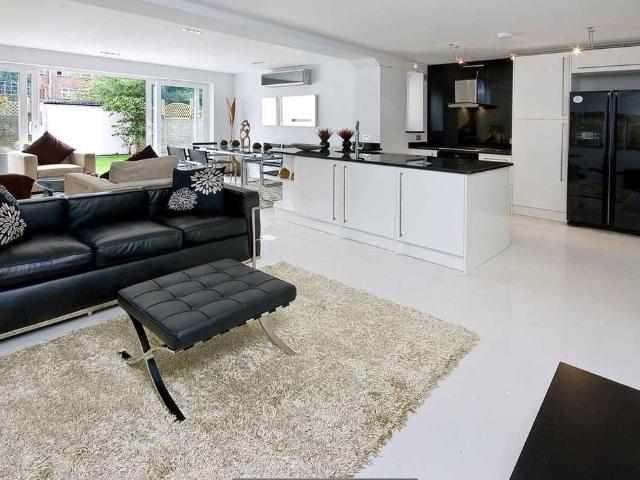 St Johns Wood, London 5 bed end of terrace house to rent £11,000 pcm £2,538 pw