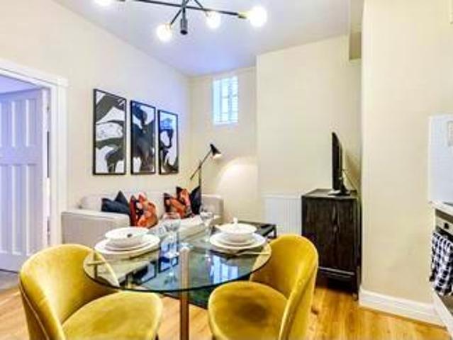 St Johns Wood, London. NW8 1 bed apartment to rent £2,600 pcm £600 pw