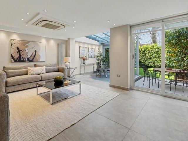 St Johns Wood Park, London NW8 4 bed house to rent £11,301 pcm £2,608 pw