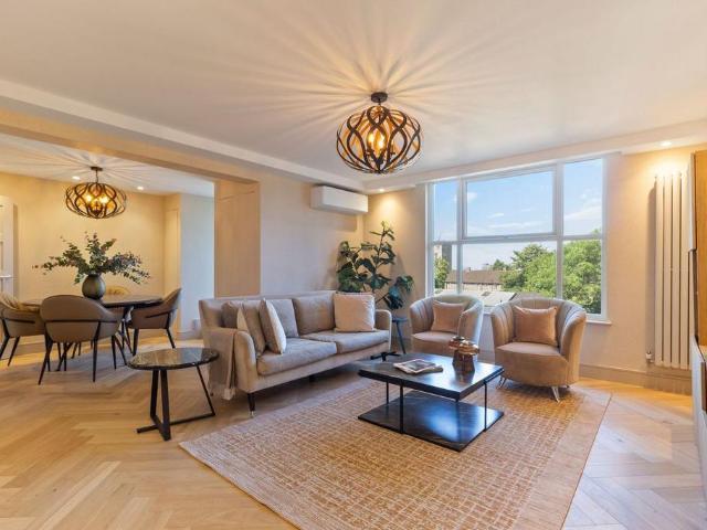 St. Johns Wood Park, London NW8 3 bed apartment to rent £6,500 pcm £1,500 pw