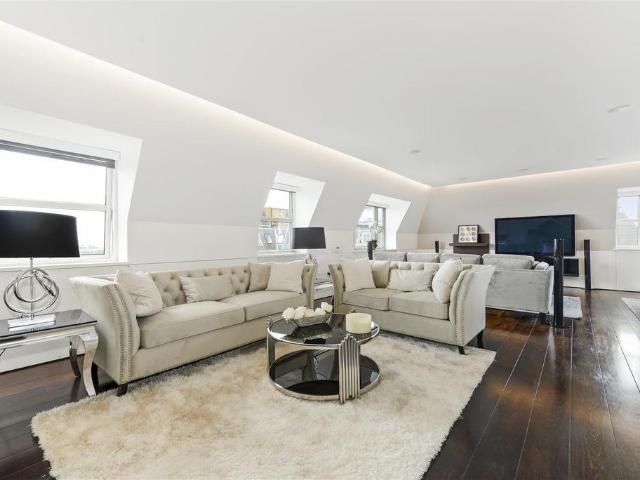 St Johns Wood Park, St Johns Wood. 3 bed flat to rent £11,375 pcm £2,625 pw