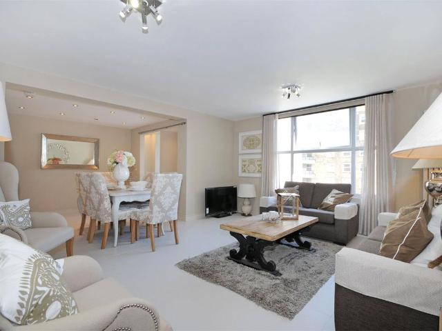 St. Johns Wood Park, St. Johns Wood, London NW8, 3 bed flat to rent, £5,633 pcm | PrimeLocation