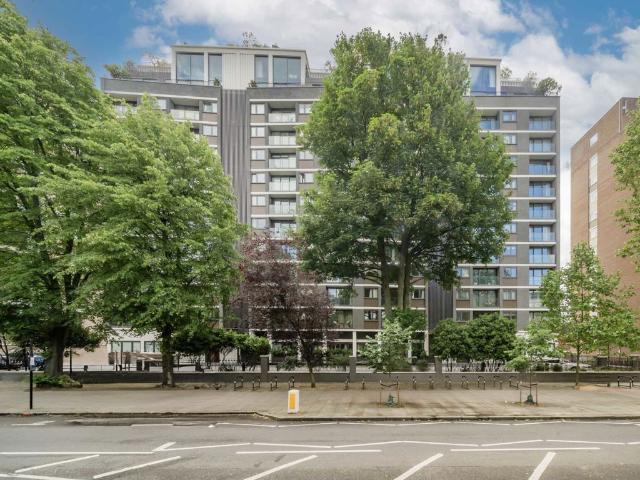 St. Johns Wood Road, St John's Wood NW8, 2 bed flat to rent, £3,990 pcm | PrimeLocation