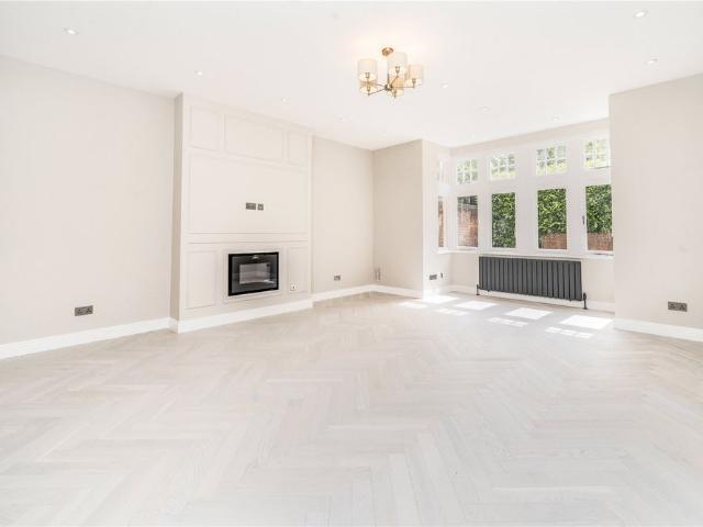St. Johns Wood Road, St Johns Wood, NW8, London