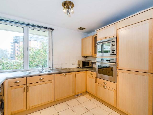 St John's Wood, London NW8, 4 bed flat to rent, £4,334 pcm | PrimeLocation