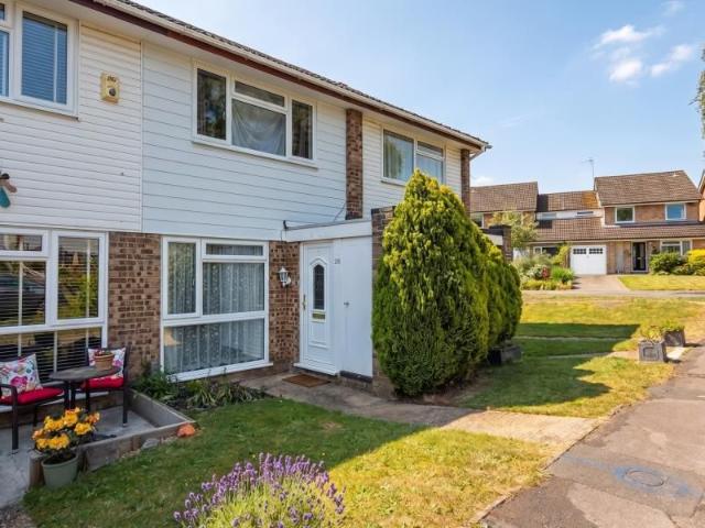 St Johns, Woking, Surrey GU21, 2 bed terraced house to rent, £1,675 pcm | PrimeLocation