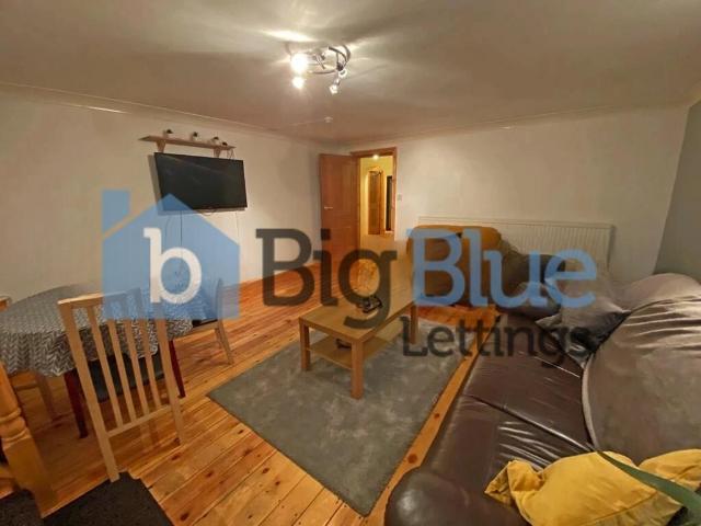 St John's Avenue, Leeds LS6 4 bed terraced house to rent £2,583 pcm £596 pw