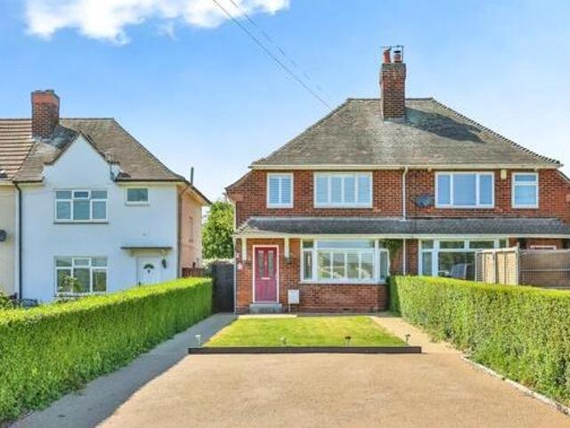 St. Johns Crescent, Hucknall, 3 Bedroom Semi detached