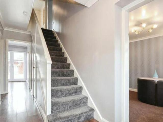 St Johns Crescent, Normanton, 5 Bedroom Semi detached