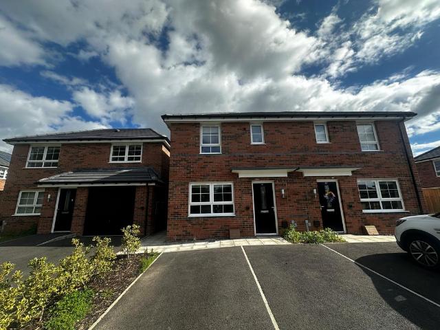St. Johns Drive, Preston, PR3 2 bed terraced house to rent £1,175 pcm £271 pw