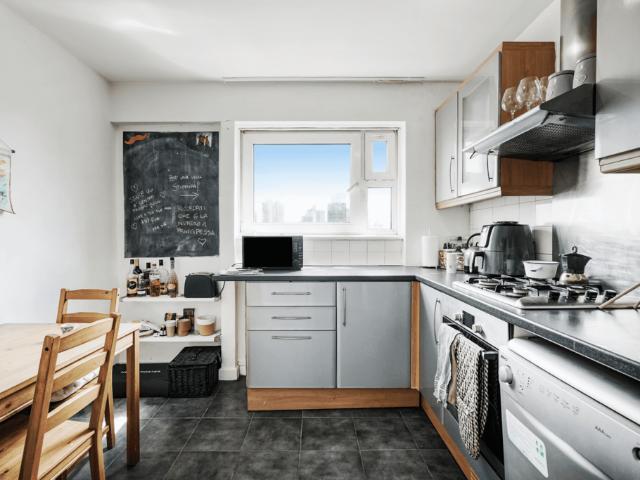St. John's Estate, London, N1 3 bed apartment to rent £3,450 pcm £796 pw