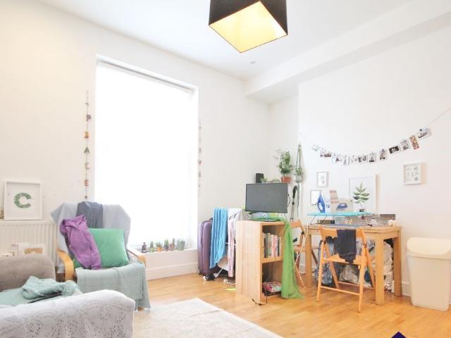St. John's Grove, London N19, 2 bed flat to rent, £2,145 pcm | PrimeLocation