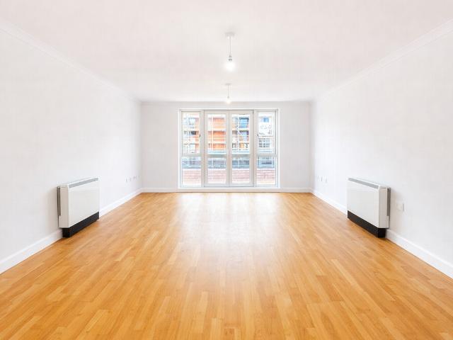 St. John's Hill Grove, London SW11, 2 bed flat to rent, £2,545 pcm | PrimeLocation