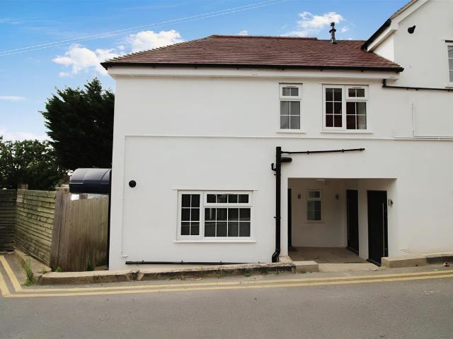 St. Johns Hill, Sevenoaks TN13, Studio to rent, £1,300 pcm | PrimeLocation