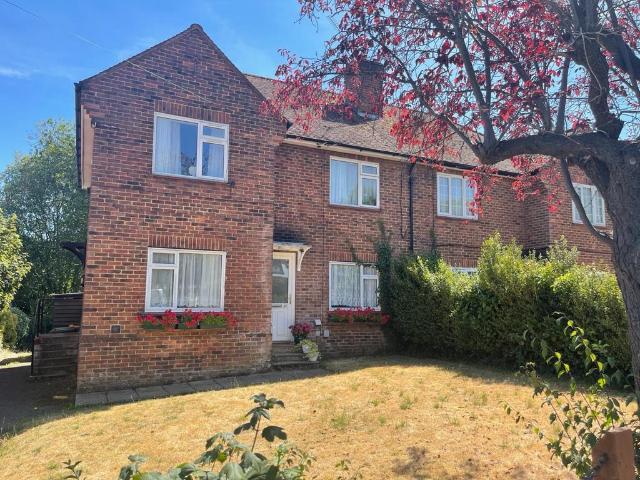 St Johns Hill, Sevenoaks, TN13 2 bed apartment to rent £1,490 pcm £344 pw