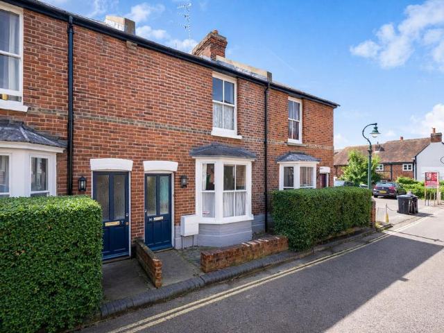 St. Johns Lane, Canterbury CT1 5 bed house to rent £2,474 pcm £571 pw