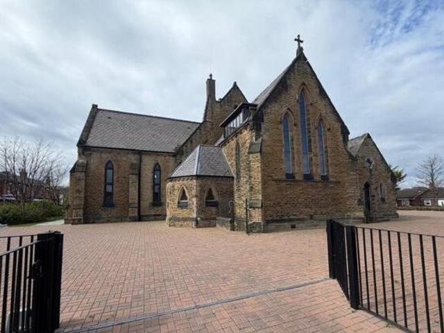 St. Johns Place, Waterloo, 2 Bedroom Flat