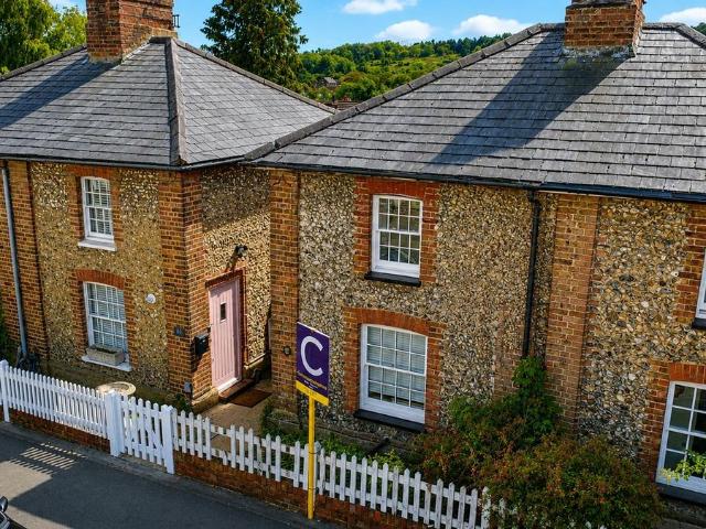 St. Johns Road, Boxmoor, Hemel Hempstead HP1, 2 bed cottage to rent, £1,600 pcm | PrimeLocation
