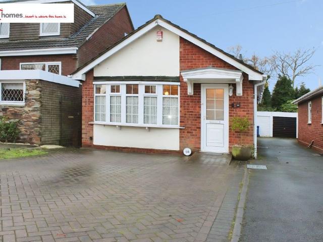 St. Johns Road, Cannock WS11, 2 bed detached bungalow to rent, £1,100 pcm | PrimeLocation