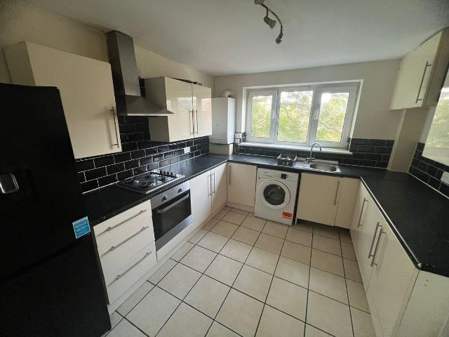 St. John's Road, London E16, 3 bed maisonette to rent, £2,650 pcm | PrimeLocation