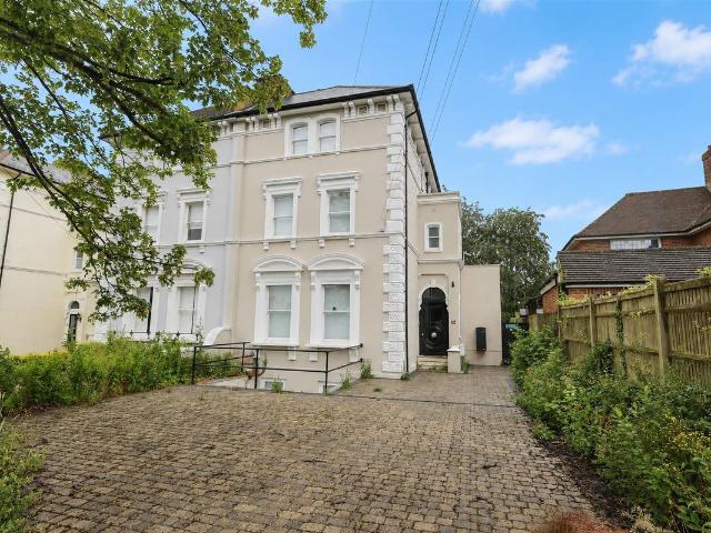St Johns Road, Sevenoaks TN13, 2 bed flat to rent, £1,750 pcm | PrimeLocation