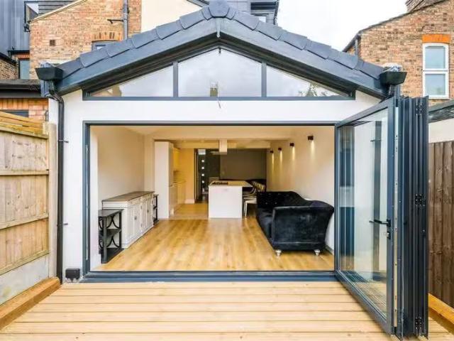 St Johns Road, Walthamstow 4 bed terraced house for sale £78.