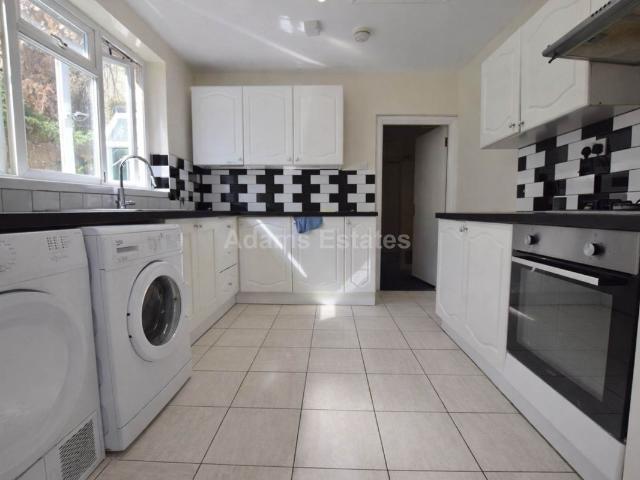 St Johns Street, Reading RG1, 6 bed town house to rent, £3,300 pcm | PrimeLocation