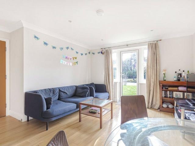 St. Judes Road, Englefield Green, Egham, TW20 0BF
