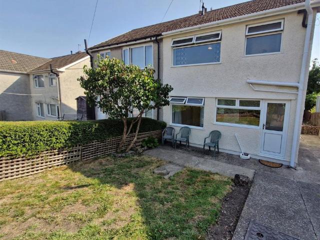 St. Julians Court, Caerphilly CF83, 3 bed semi detached house to rent, £1,100 pcm | PrimeLocation