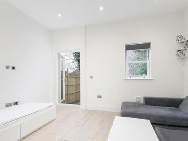 St Julians Farm Road, West Norwood, 1 Bedroom Flat