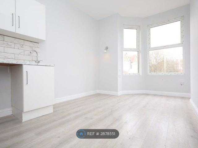 St. Julians Farm Road, London SE27, Room to rent, £1,100 pcm | PrimeLocation